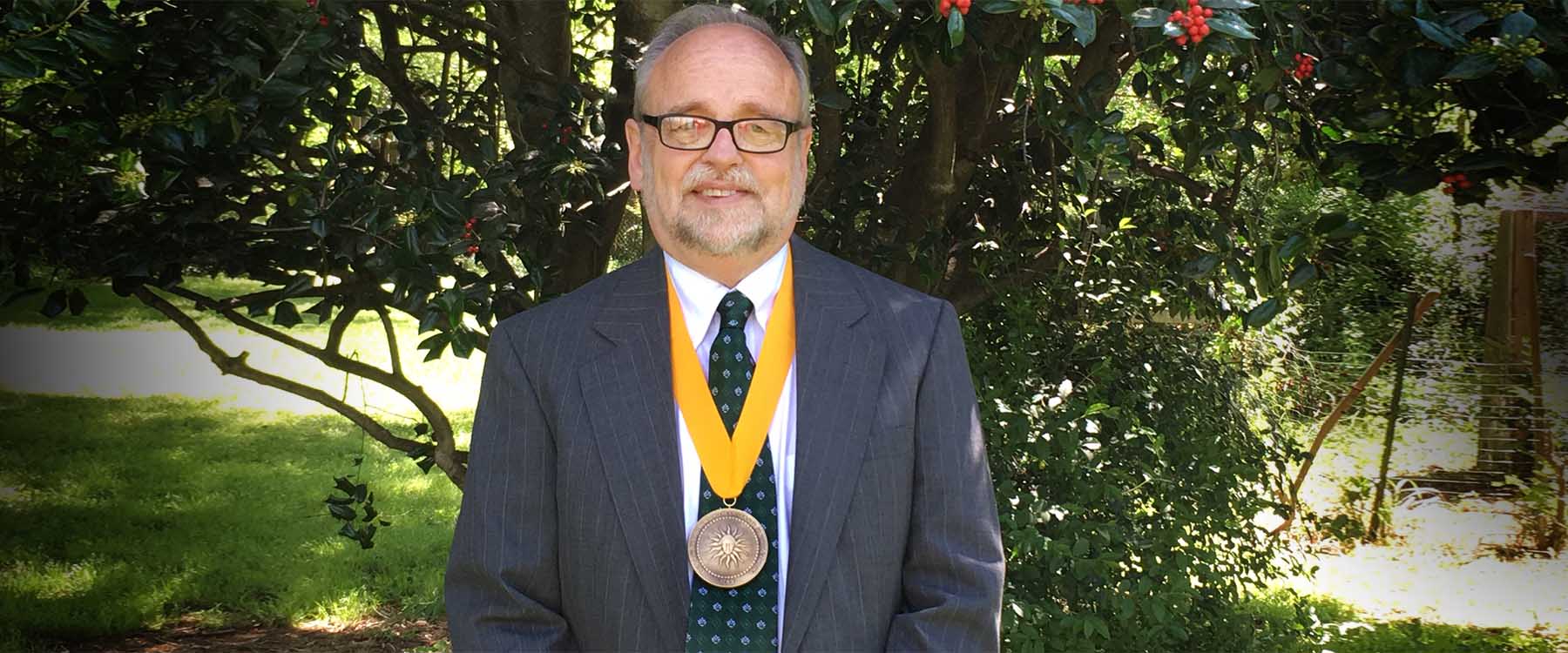 Children’s literacy advocate receives Holshouser Award - Inside UNC ...