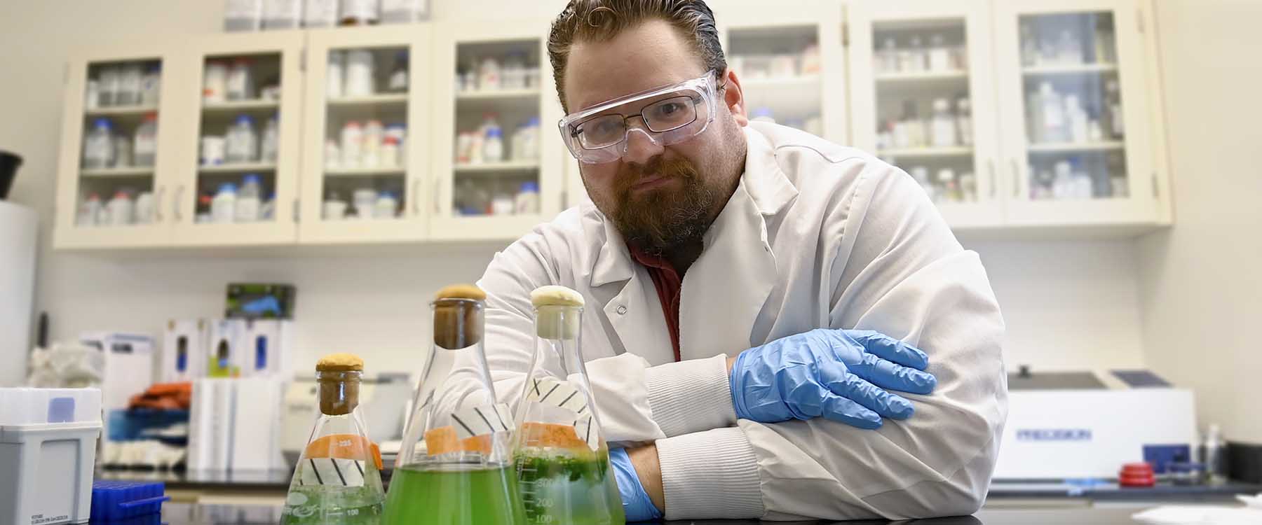 Diving deep for clues that lead to the origins of life on Earth — and ...